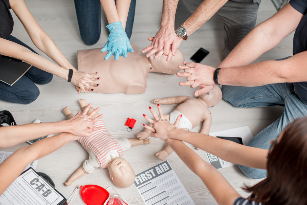 5 Fun Activities To Earn The Junior First Aid Badge – Leader Connecting ...